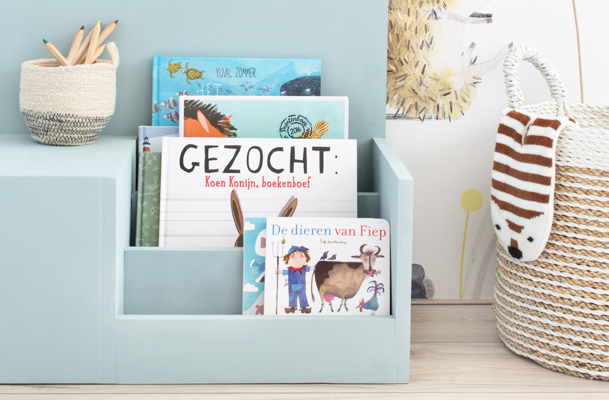 DIY: leesbankje met opbergruimte voor de kinderkamer - Tanja van Hoogdalem