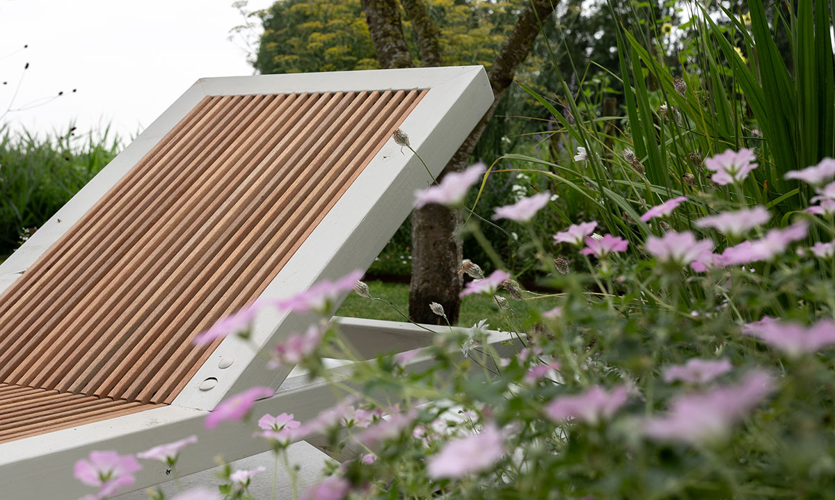 DIY ligbed voor in de tuin